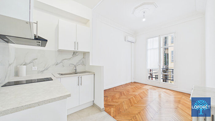 Appartement 1 pièce à Nice, Carabacel, à vendre