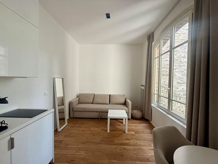 Appartement 1 pièce à Ivry-sur-Seine, Centre-ville, à louer