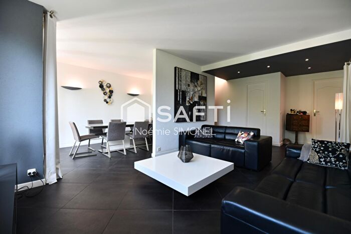 Appartement 7 pièces à vendre à Chilly-Mazarin, Gravigny