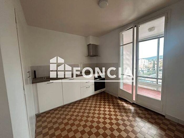 Appartement à louer - Montée des Richesses-Saint Lazare, Manosque - 4 pièces - 2 chambres