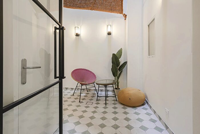 Appartement à vendre - Nice, Vieux Nice - 3 pièces - 2 chambres