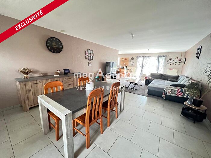 Maison à vendre - Saint-Macaire-en-Mauges - 7 pièces - 5 chambres