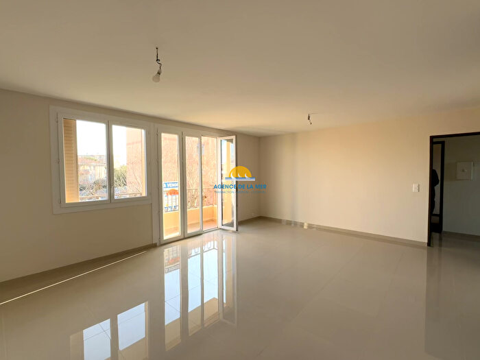 Appartement à louer - Fréjus, Centre-ville - 4 pièces - 3 chambres