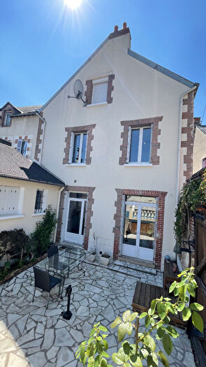 Romorantin-Lanthenay, Centre-ville - Maison 10 pièces à vendre