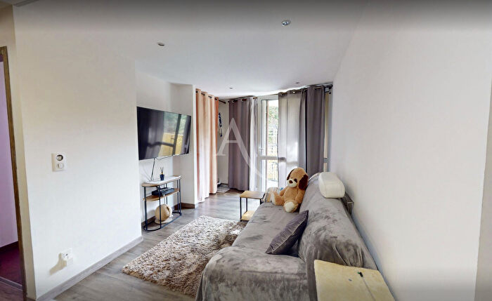 Appartement 4 pièces à Longjumeau, Centre-ville, Mairie, à louer