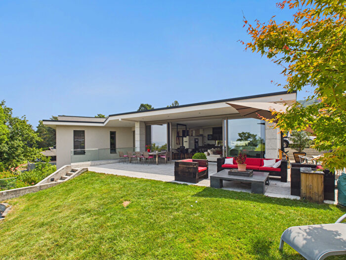 Maison à vendre - Évian-les-Bains - 5 pièces - 3 chambres