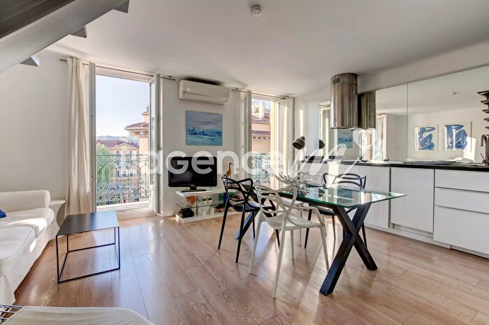Appartement à vendre - Nice, Carré dor - 2 pièces - 1 chambre