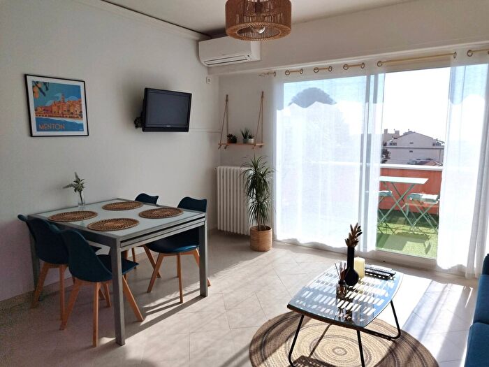 Appartement 2 pièces à Menton, à louer
