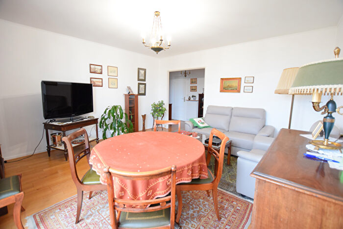 Appartement à vendre - Rambouillet, Saint-Hubert, Louvière - 3 pièces - 2 chambres