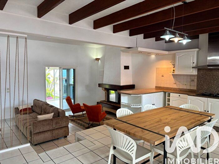 Maison à louer - Le Tampon - 4 pièces - 3 chambres