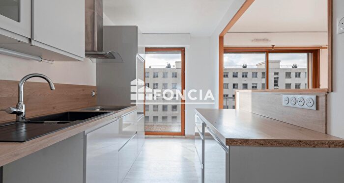 Appartement à vendre - Rouen, Vieux Marché, Cathédrale - 3 pièces - 2 chambres