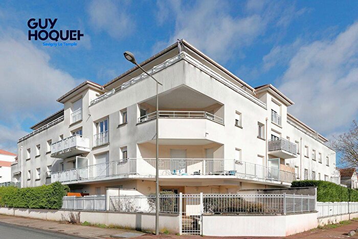 Appartement 2 pièces à Parc des Sports, Savigny-le-Temple, à louer