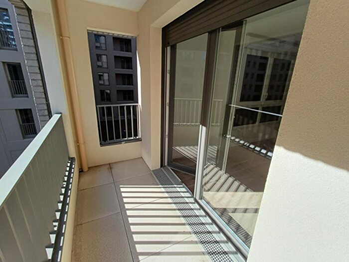 Appartement à louer - Bobigny, Centre-ville - 3 pièces - 2 chambres