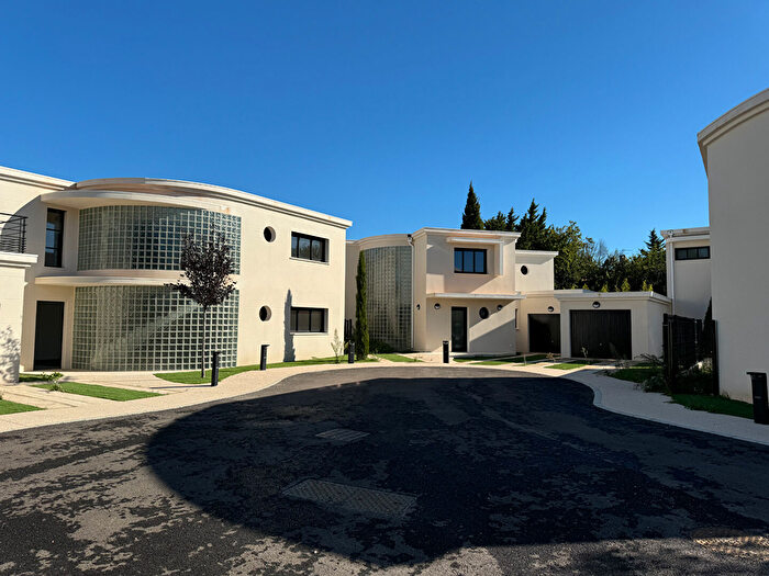 Maison à vendre - Salon-de-Provence, Canourgues - 4 pièces - 3 chambres