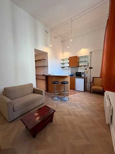 Appartement 2 pièces à Paris 16ème, Dauphine, à louer