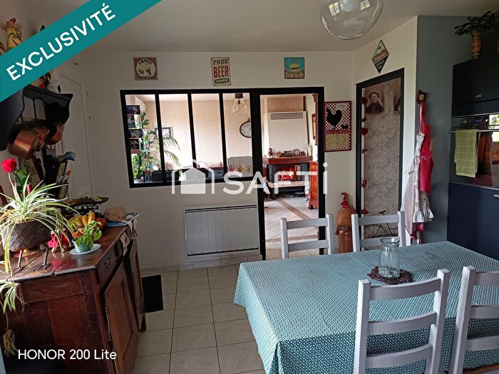 Maison à vendre - Saint-Broladre - 6 pièces - 4 chambres