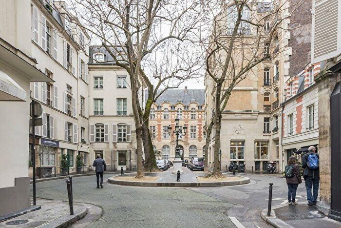 Appartement à louer - Saint Germain des Prés, Paris ème arrondissement - 2 pièces - 1 chambre