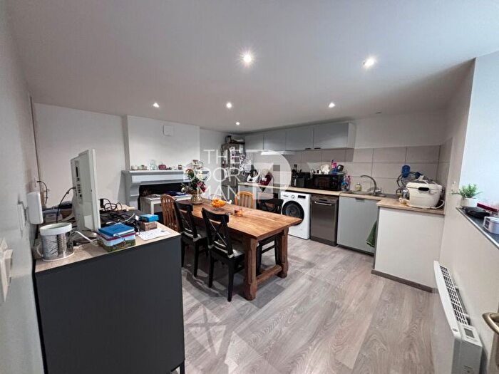 Maison à louer - Chaumont, Centre-ville, Faubourg - 5 pièces - 3 chambres