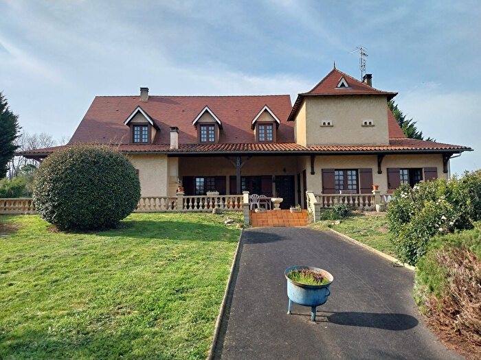 Maison 6 pièces à Saint-André-et-Appelles, à vendre