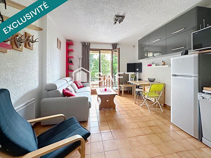 Saint-Léger-les-Mélèzes : Appartement 1 pièce à vendre