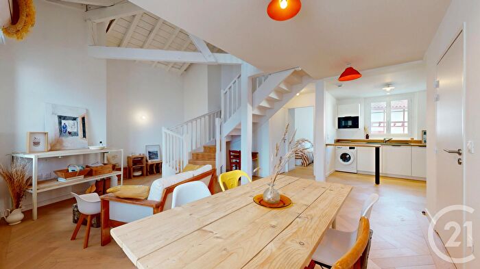Appartement à vendre - Saint-Jean-de-Luz, Centre-ville - 4 pièces - 2 chambres