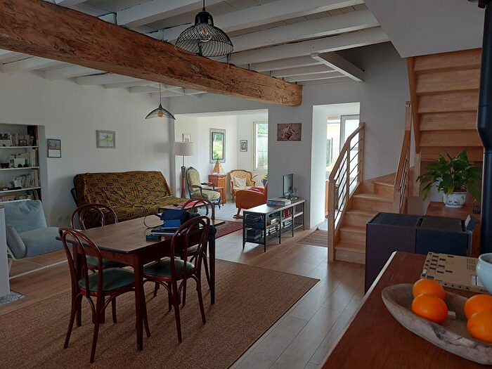 Castres-Gironde - Maison 5 pièces à vendre