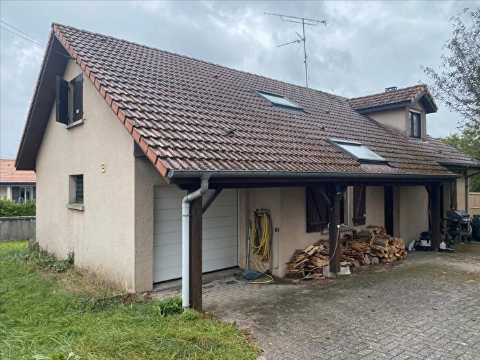 Maison 5 pièces à louer à Écrouves