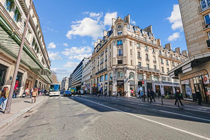 Appartement à vendre - Paris e , Saint-Placide - 5 pièces - 4 chambres