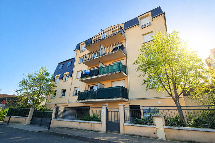 Appartement à vendre - Poissy, Saint-Exupéry - 2 pièces - 1 chambre