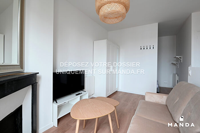 Appartement à louer - Asnières-sur-Seine, Centre-ville - 1 pièce - 1 chambre
