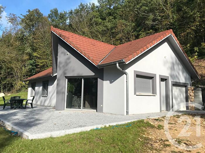 Maison 4 pièces à louer à Brégnier-Cordon