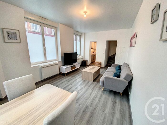 Lille, Fives : Maison 3 pièces à louer