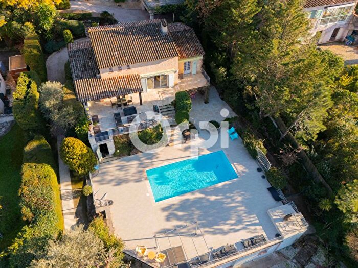 Maison à vendre - Mandelieu-la-Napoule, Minelle - 7 pièces - 6 chambres