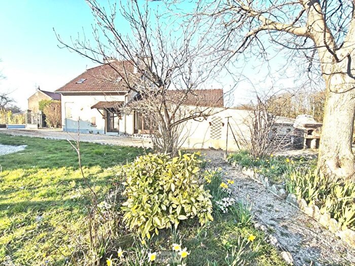 Maison à vendre - Bazancourt - 5 pièces - 3 chambres