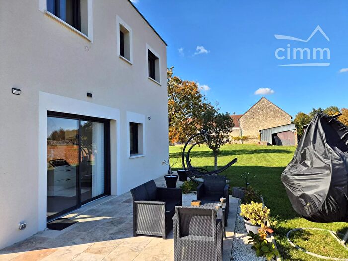 Maison à vendre - Saint-Denis-sur-Loire - 5 pièces - 3 chambres