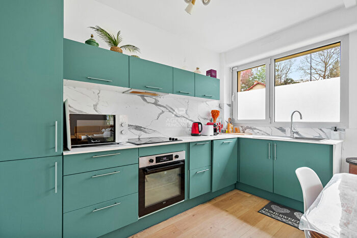 Appartement 3 pièces à vendre à Saint-Germain-en-Laye, Hennemont