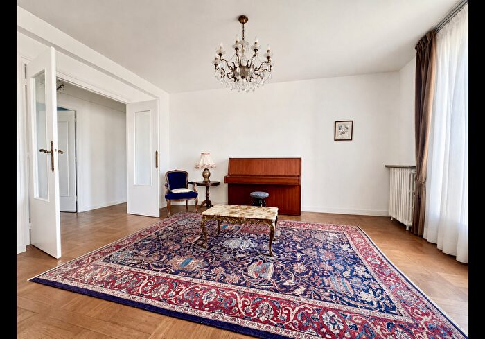 Appartement 4 pièces à Paris 15ème, Emeriau, Zola, à vendre