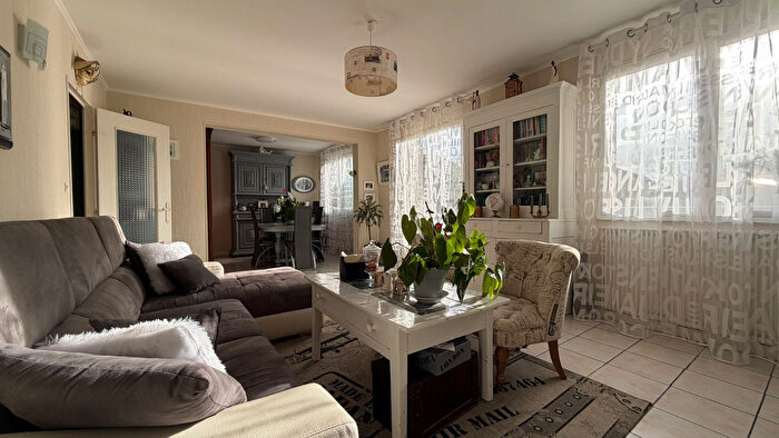 Maison à vendre - Saint-Sébastien-sur-Loire, Est - 4 pièces - 3 chambres