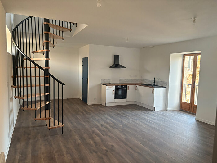 Appartement à louer - La Roche-Derrien - 3 pièces - 2 chambres