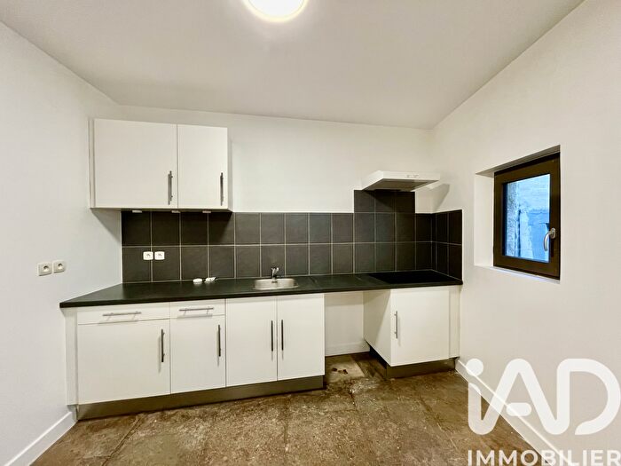 Appartement à louer - Sommières - 2 pièces - 1 chambre