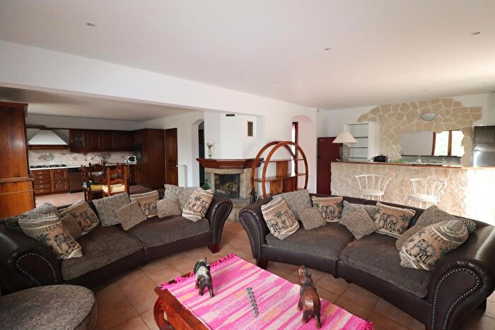 Maison à vendre - Blausasc - 5 pièces - 4 chambres