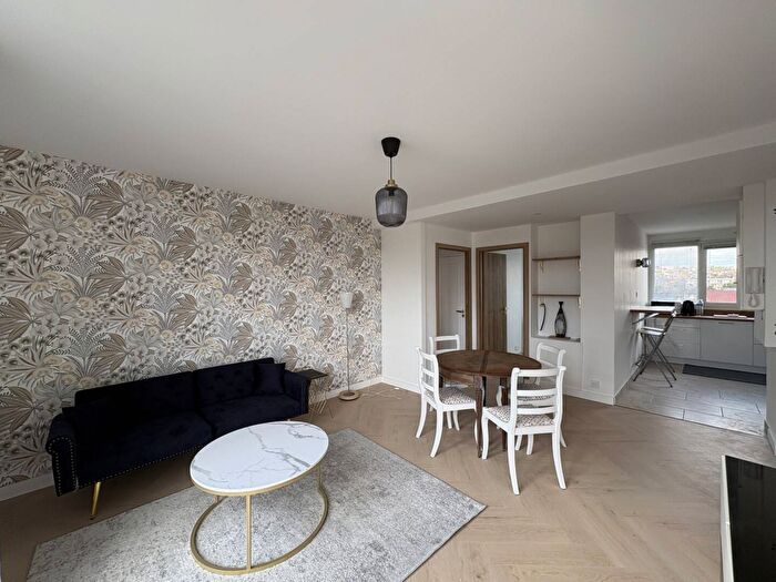 Appartement à louer - Palaiseau - 3 pièces - 2 chambres