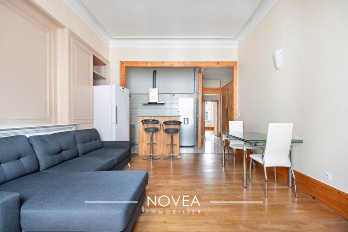 Appartement à vendre - Lyon e  - 4 pièces - 4 chambres