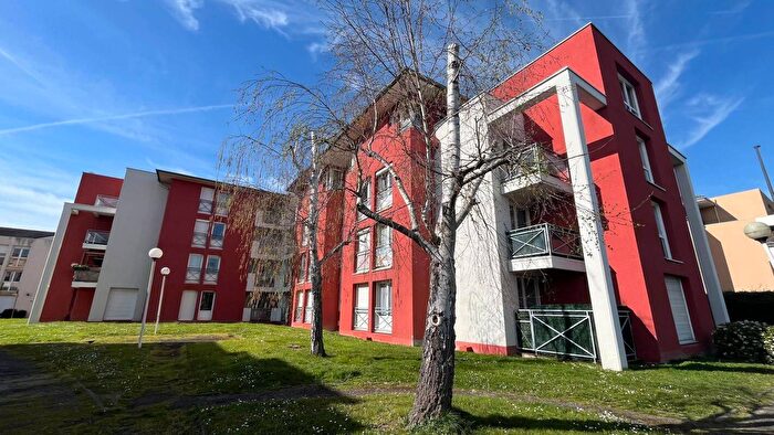 Tonkin-Pesque-Saint Julien, Lons : Appartement 1 pièce à louer