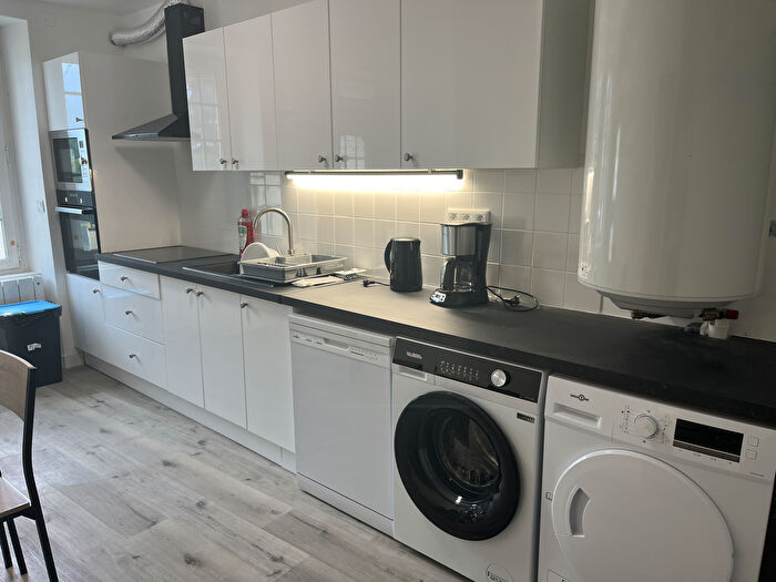 Appartement à louer - Cergy, Bords dOise - 1 pièce - 4 chambres