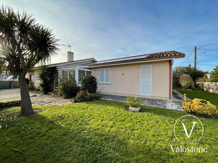 Maison à vendre - Hagetmau - 7 pièces - 5 chambres