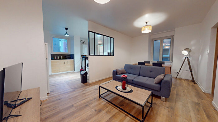 Appartement à louer - Belfort, Centre-ville, Fb de Montbéliard - 3 pièces - 2 chambres