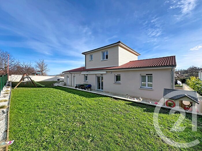 Maison à vendre - Saint-Georges-sur-Allier - 8 pièces - 6 chambres