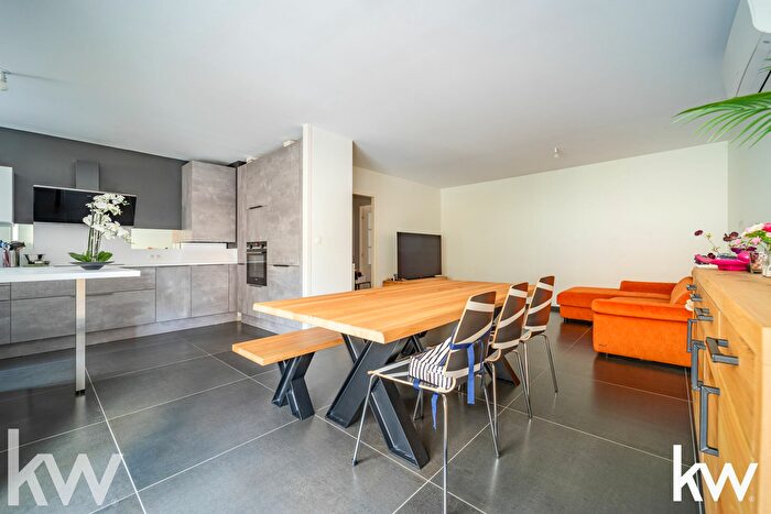 Appartement à vendre - Charbonnières-les-Bains - 4 pièces - 3 chambres