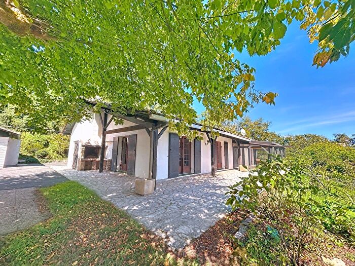 Maison à vendre - Fronsac - 4 pièces - 3 chambres